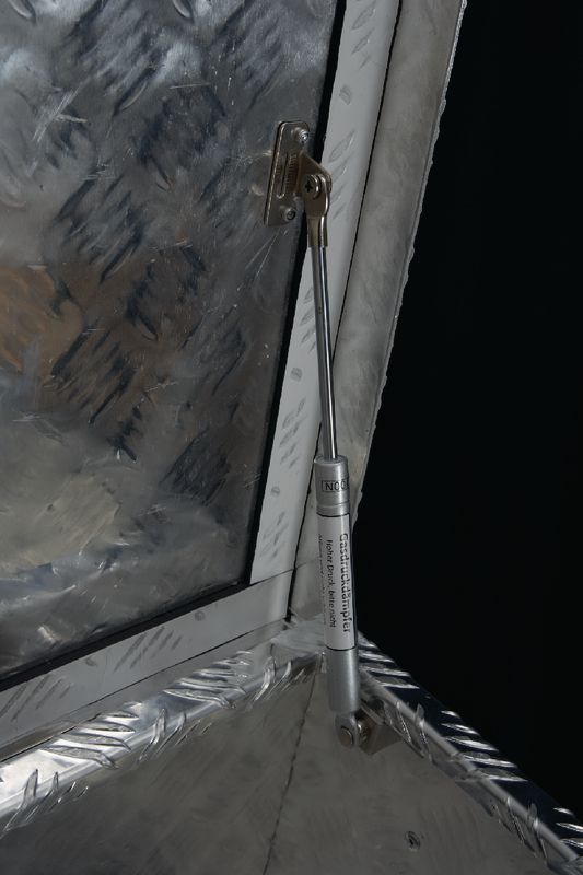 Chequer plate boxes | BRW-CH